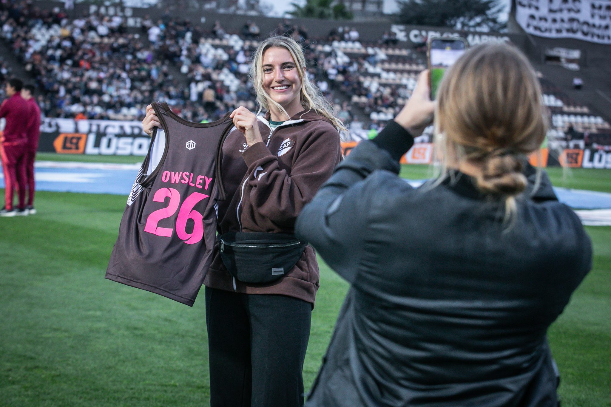 Lily Owsley “Amo a Platense. Es un club con un corazón enorme” | Club ...